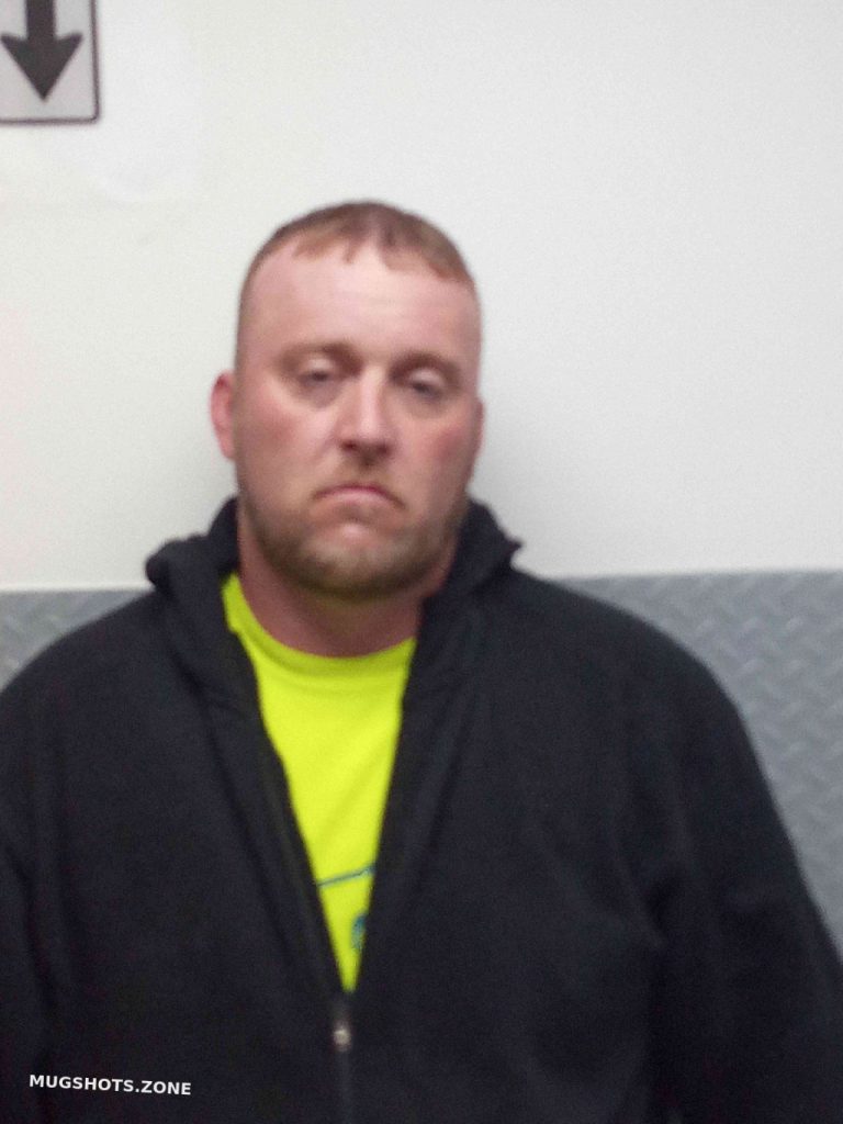 SANDLIN JOSHUA 10/27/2025 - Hart County Mugshots Zone