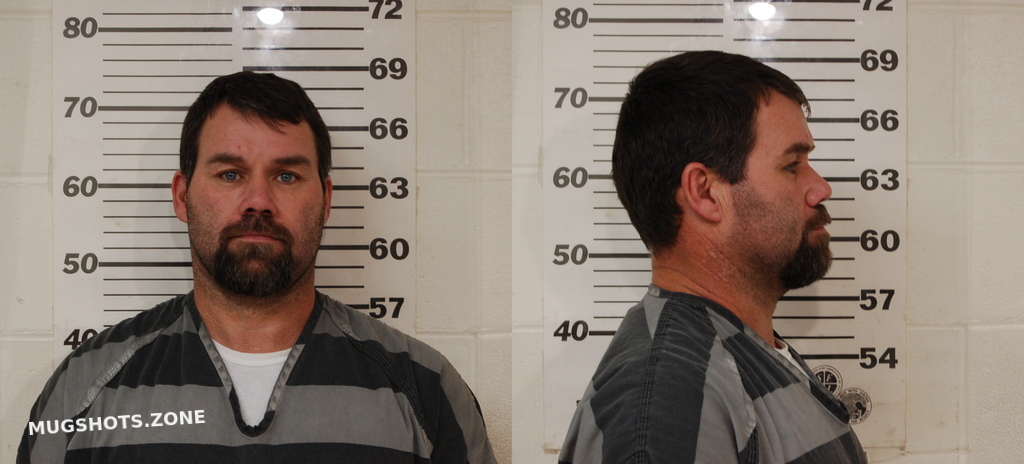 DAVIS DAMON CAMERON 12/04/2023 - Henderson County Mugshots Zone