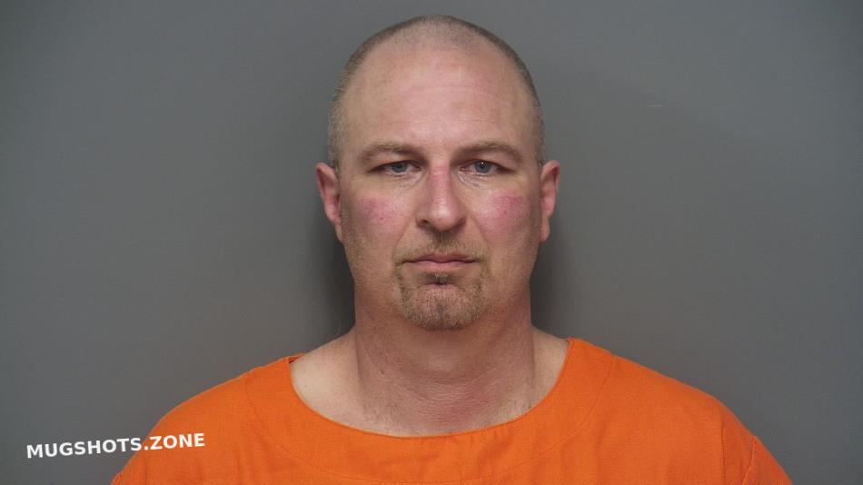 MOORE JAMES MICHAEL 04/18/2023 - Hendricks County Mugshots Zone