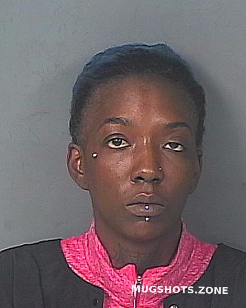 DAVIS LAQUANDA 10/27/2023 - Hernando County Mugshots Zone