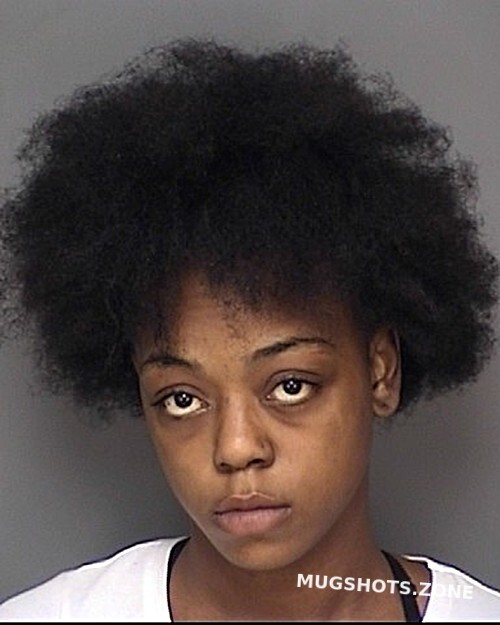 WILLIAMS KIAUJAH DIONDREA 10/28/2021 - Highlands County Mugshots Zone