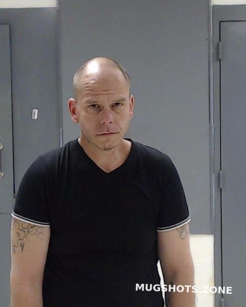 DAVIS DONALD WAYNE JR. 02/05/2021 - Hunt County Mugshots Zone