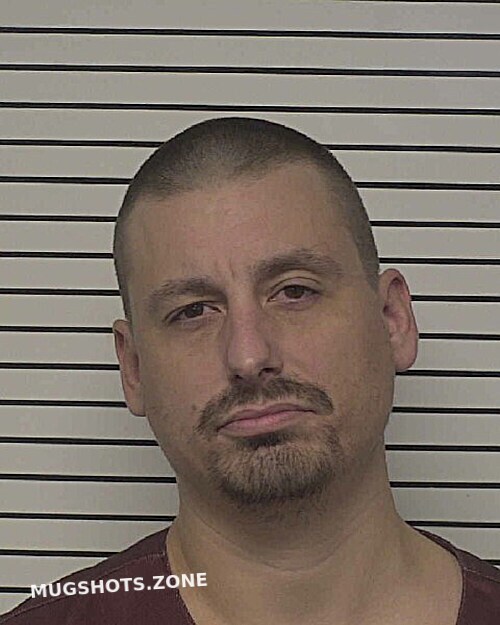 HOLLOWAY DARREN ALLEN 10/02/2025 - Iredell County Mugshots Zone