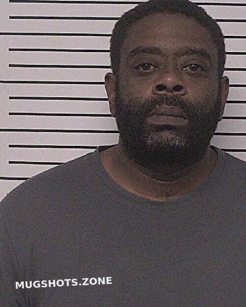 PEET MICHAEL TYRONE 12/10/2025 - Iredell County Mugshots Zone