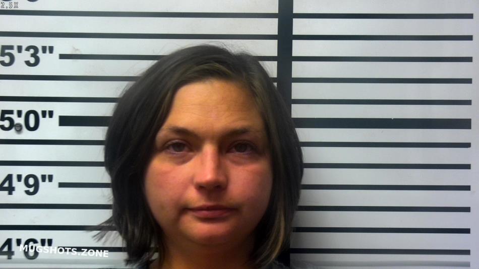ULMER CHELSY RENEE 12/31/2021 - Jones County Mugshots Zone