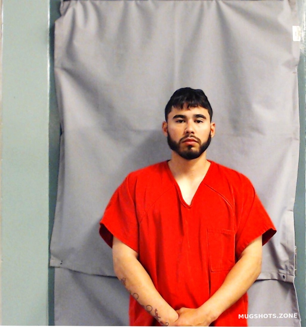 SAUCEDA ISAAC 05/11/2024 - Karnes County Mugshots Zone