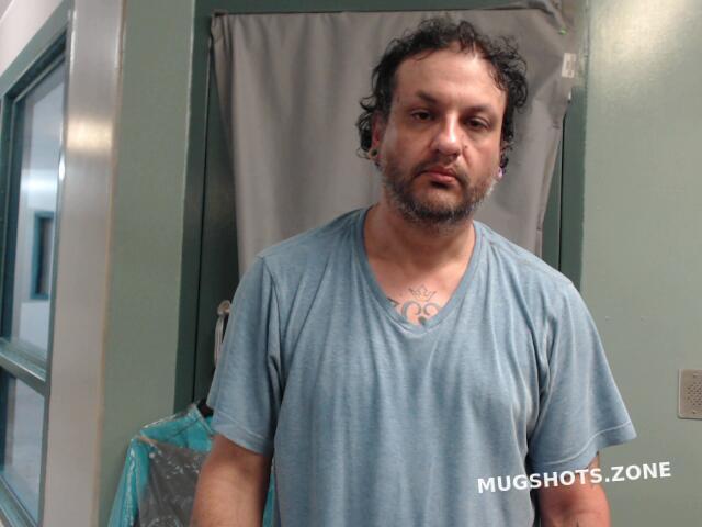 LUNA BRYAN JASON 03/31/2025 - Karnes County Mugshots Zone