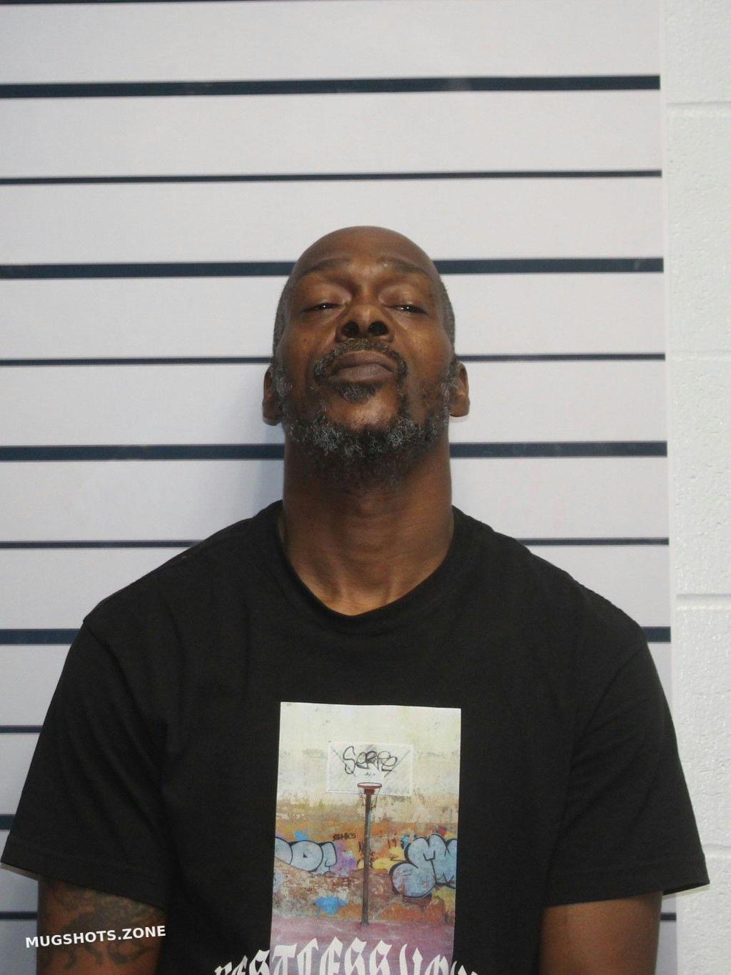 HALL DANIEL JERMAINE 10/25/2025 - Kettering Jail Mugshots Zone