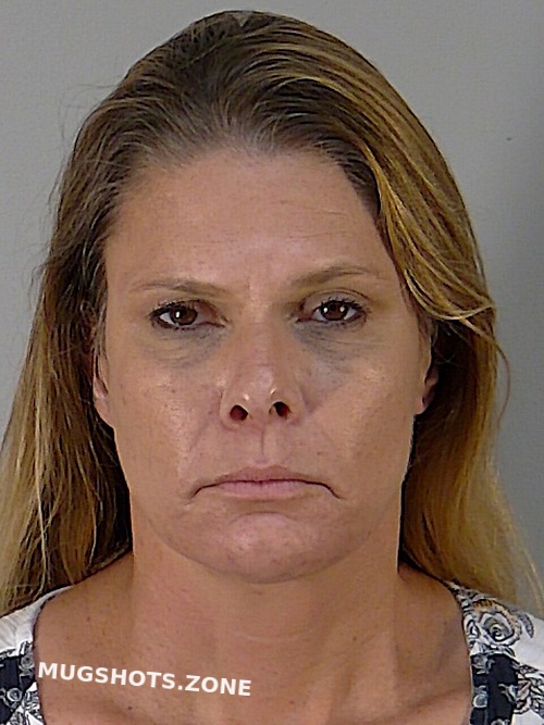 DANA MACKENZIE ASHTON 09/12/2022 - Lake County Mugshots Zone