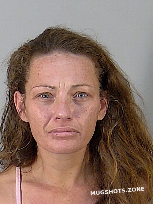 ANGELA MARIE WYLIE 11/06/2022 - Lake County Mugshots Zone
