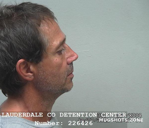 DEFOE TERRY LEONARD 06/06/2023 - Lauderdale County Mugshots Zone DEFOE TERRY LEONARD 06/06/2023 - Lauderdale County Mugshots Zone