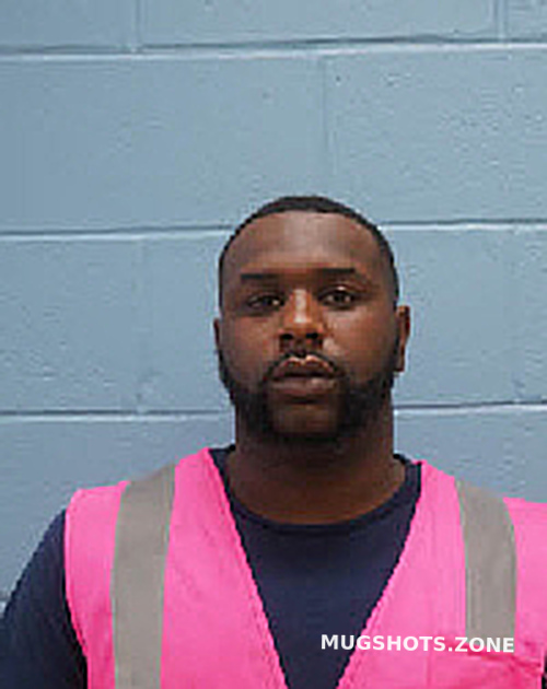 COREY DONNELL WHITE 11/02/2022 - Lee County Mugshots Zone