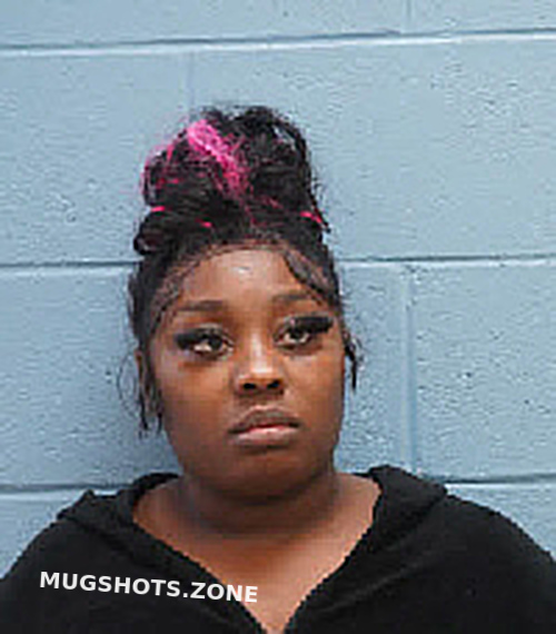 DANEQUA J GARLAND 01/21/2023 - Lee County Mugshots Zone