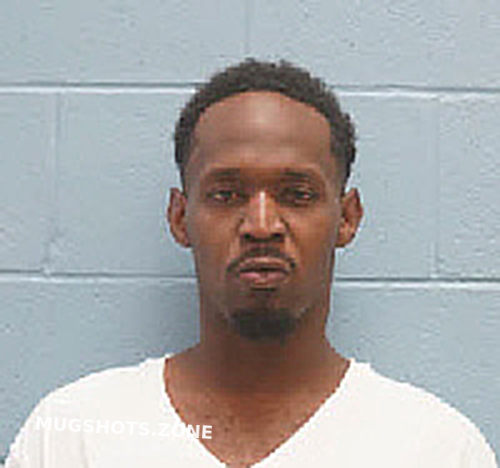 TRAVIS ANFERNEE JACKSON 04/17/2023 - Lee County Mugshots Zone