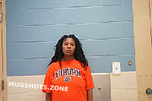 SHAQUETTA SHANTAE MENEFIELD 12/11/2023 - Lee County Mugshots Zone SHAQUETTA SHANTAE MENEFIELD 12/11/2023 - Lee County Mugshots Zone