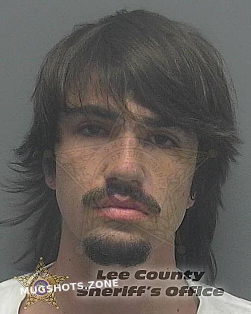 DAVIS DORIAN ROBERT 01/28/2022 - Lee County Mugshots Zone