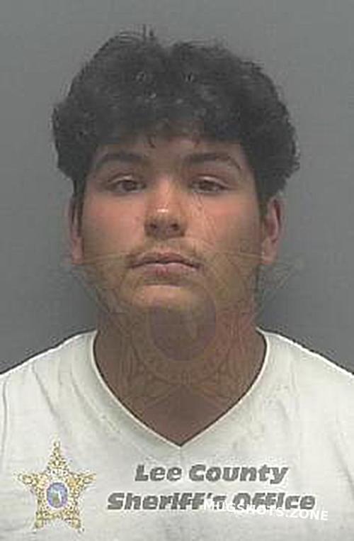 NIEVES XAVIER DWAYNE 02/07/2023 - Lee County Mugshots Zone