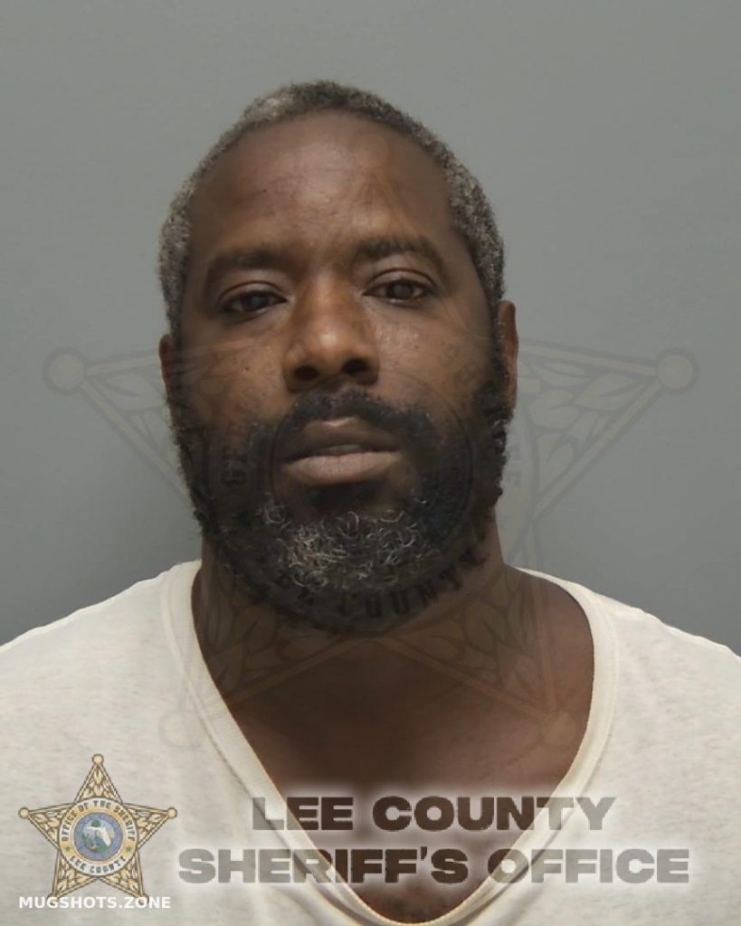 DENNIS TRAVIS DEVON 04/19/2025 - Lee County Mugshots Zone