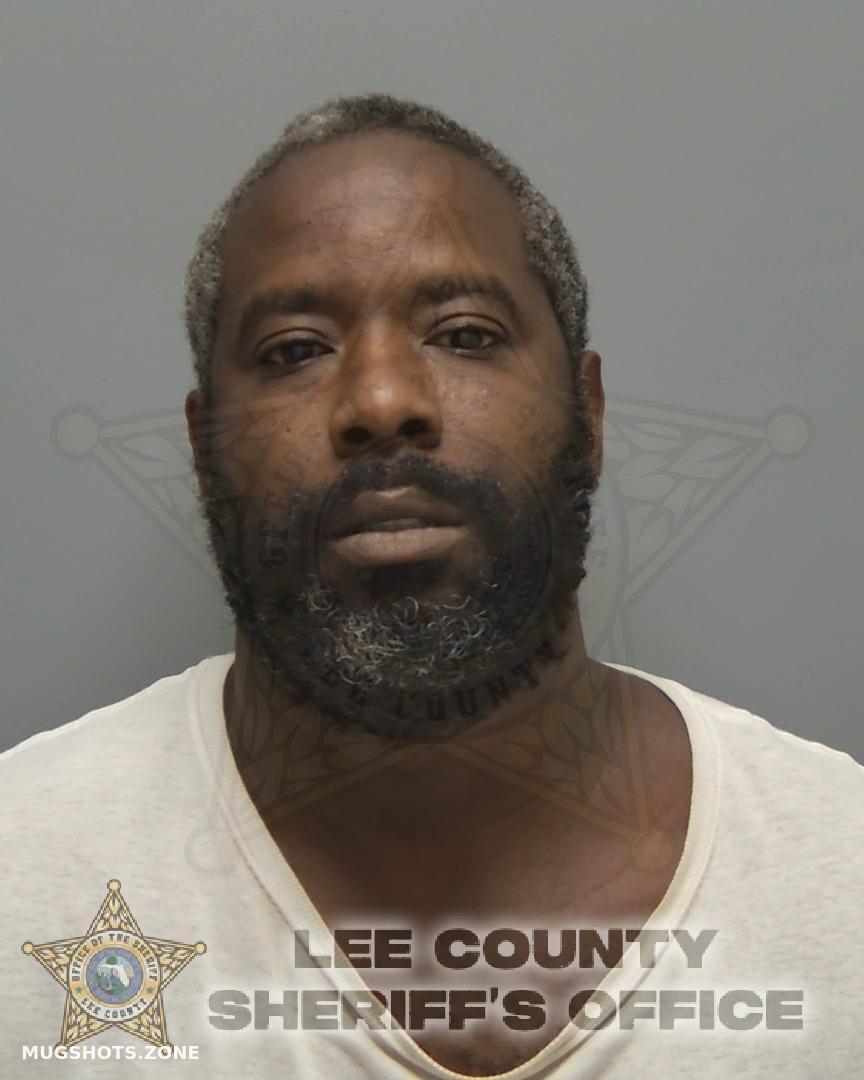 DENNIS TRAVIS DEVON 04/19/2025 - Lee County Mugshots Zone