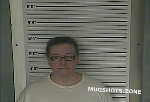 MACKEY SHANNA 12/10/2021 - Leslie County Mugshots Zone