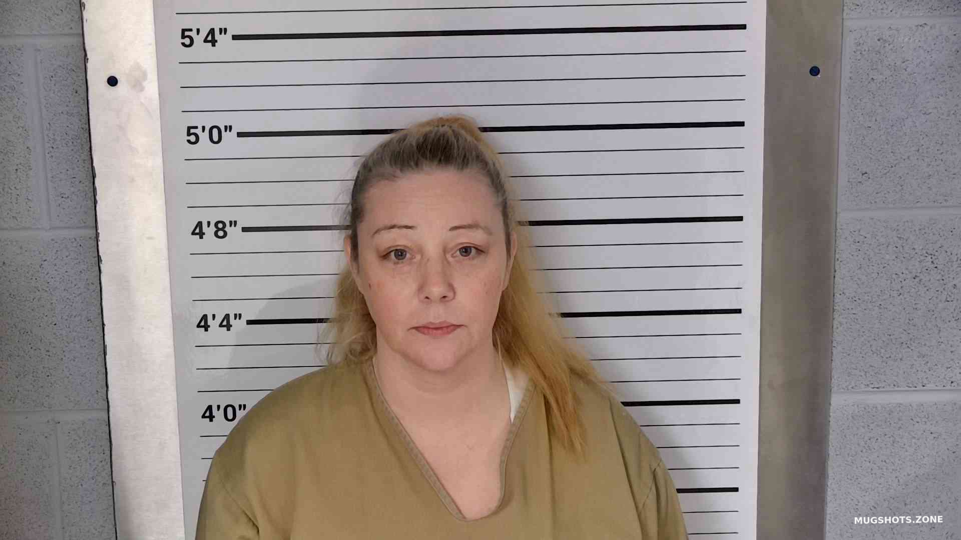 EADS CELIA 03/07/2025 - Leslie County Mugshots Zone