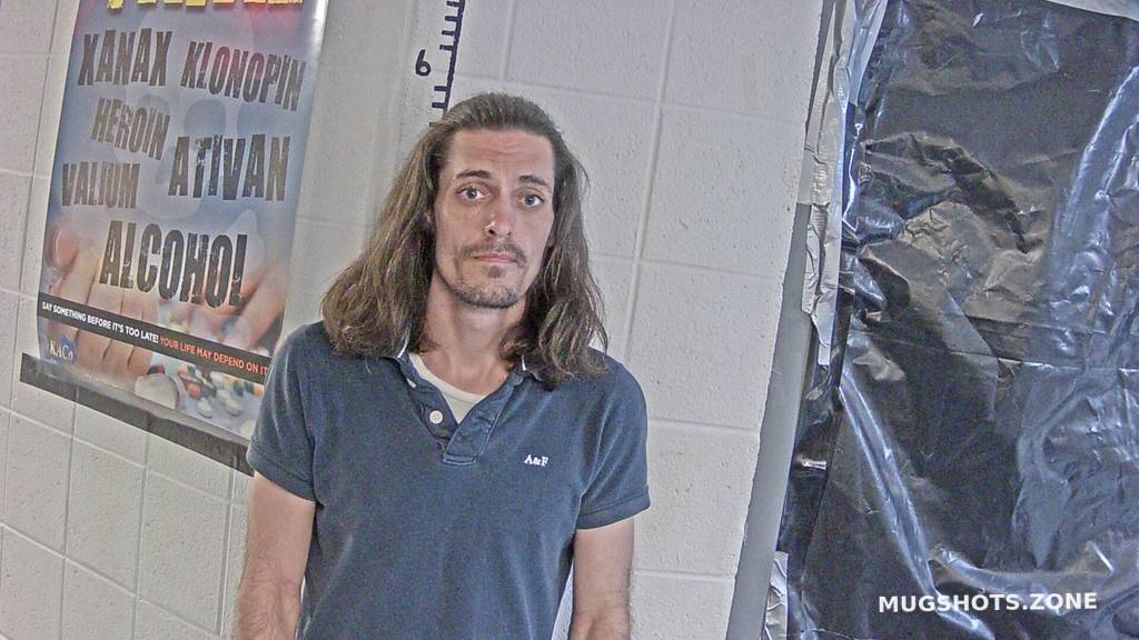 HALL JASON ALLEN 04/26/2022 - Letcher County Mugshots Zone