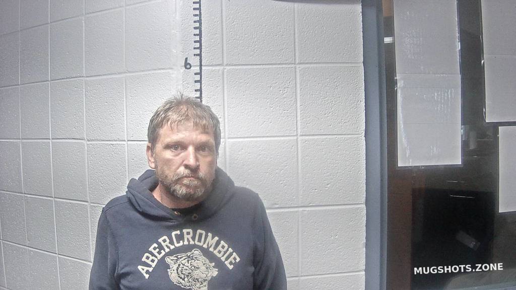 SEALS JAMIE L 08/19/2022 - Letcher County Mugshots Zone