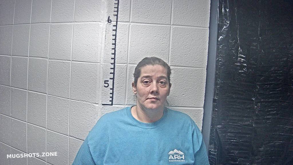 COOMER MARY ELIZABETH 02/15/2024 - Letcher County Mugshots Zone