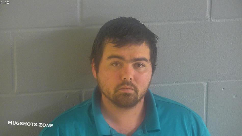 VALENTIN ISAIAH 11/20/2021 - Levy County Mugshots Zone