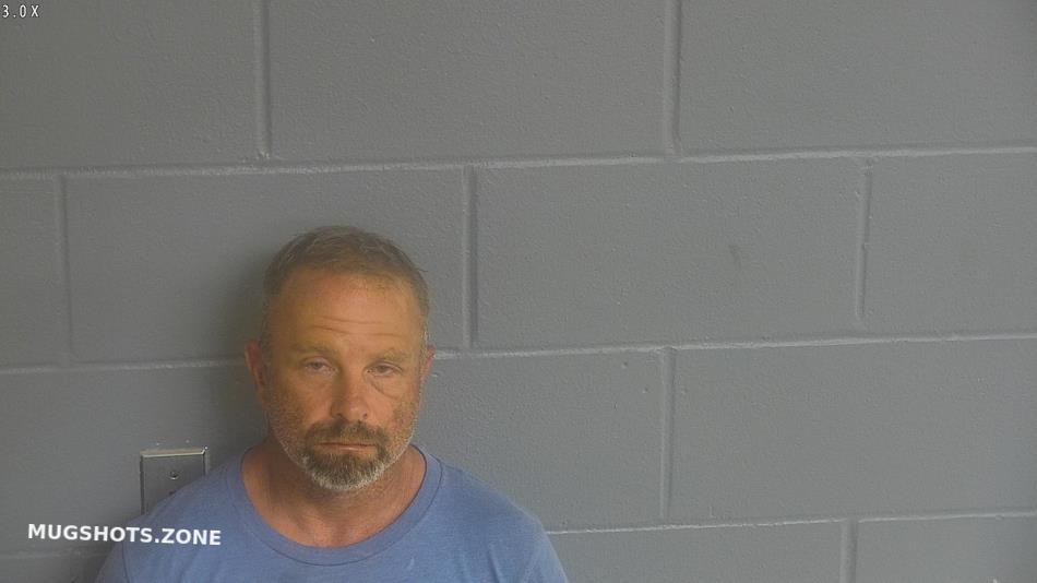 THACKER NATHAN ALLEN 10/01/2022 - Levy County Mugshots Zone