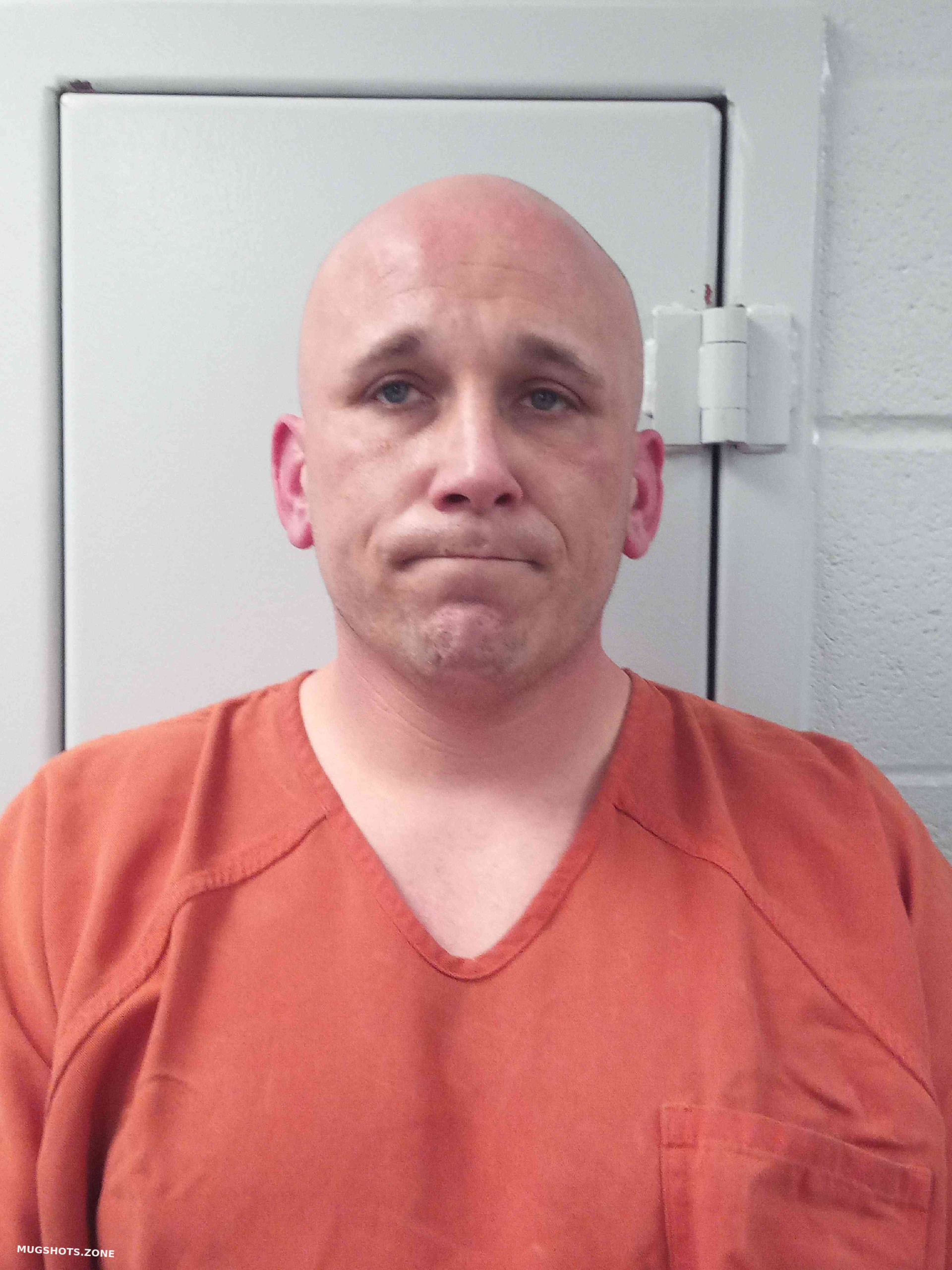 ELDER CHRISTOPHER 04/13/2025 - Logan County Mugshots Zone