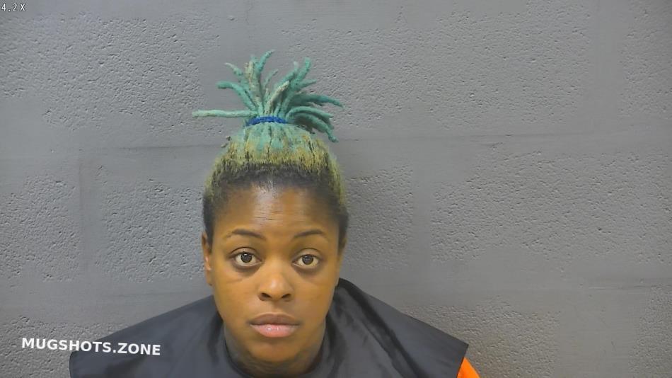 REAVES SHANQUA LYNETTE 11/18/2022 - Lynchburg Mugshots Zone