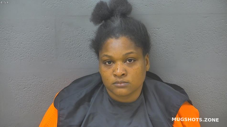 DAVIS SHANTE DANNETTE 02/18/2024 - Lynchburg Mugshots Zone