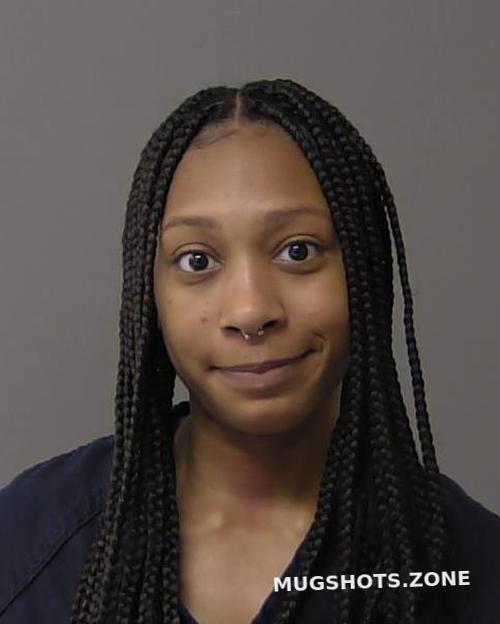 IRONS ARIAUNA NASHAE 06/01/2023 - Macon County Mugshots Zone