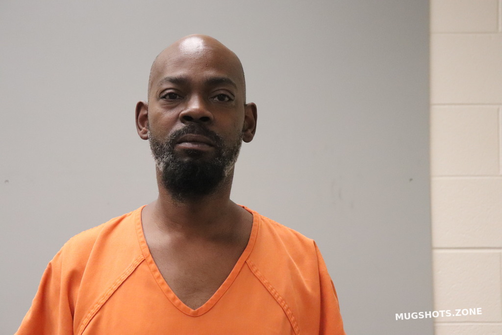 ROBINSON MICHAEL DEWAYNE 08/12/2021 - Madison County Mugshots Zone