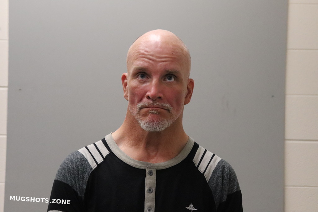 LEE DEREK DAXTER 11/15/2021 - Madison County Mugshots Zone