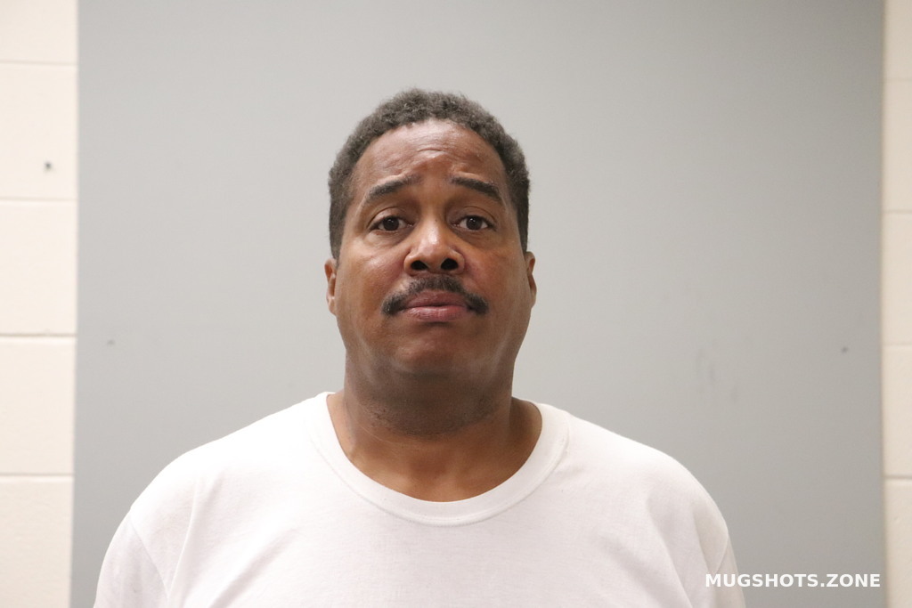 ROBERSON KENNETH EARL 11/30/2021 - Madison County Mugshots Zone