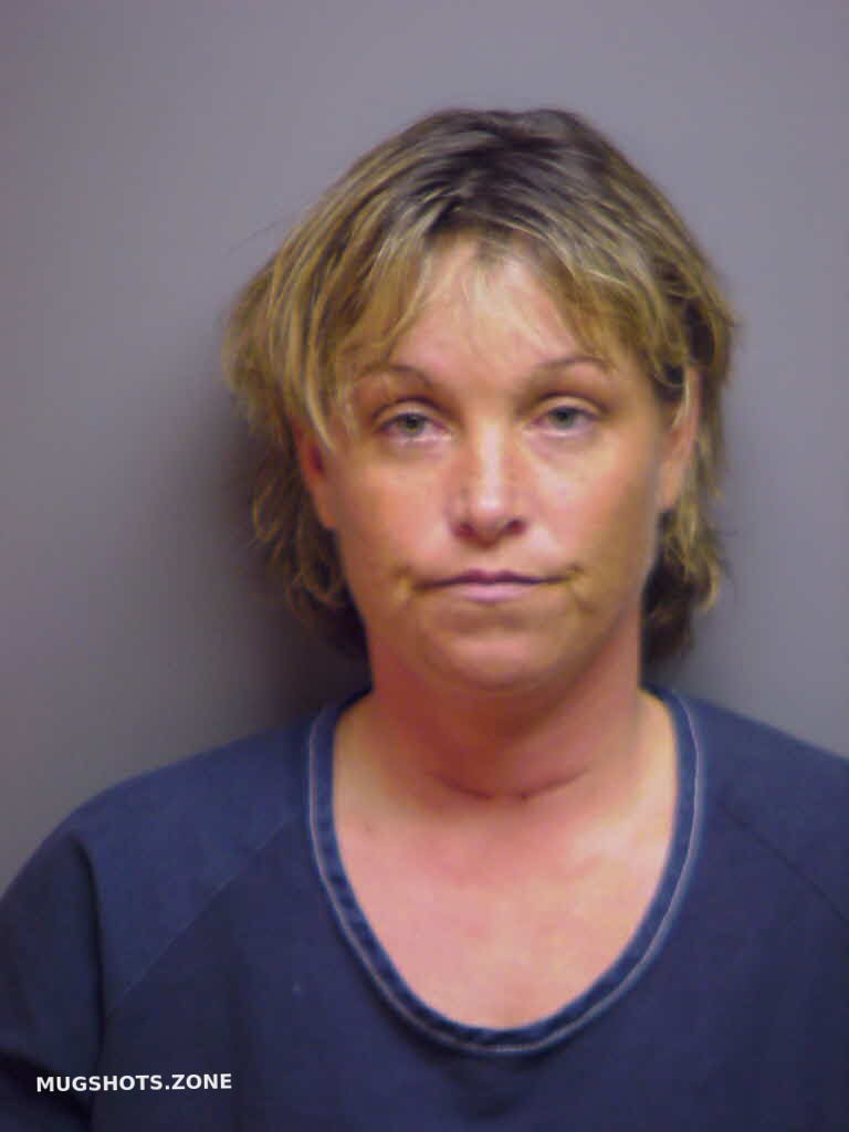 ROBERTS JOY L 08/31/2022 - Manatee County Mugshots Zone