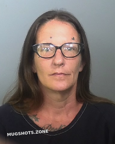 BELLER STEPHANIE DENISE 05/06/2025 - Manatee County Mugshots Zone