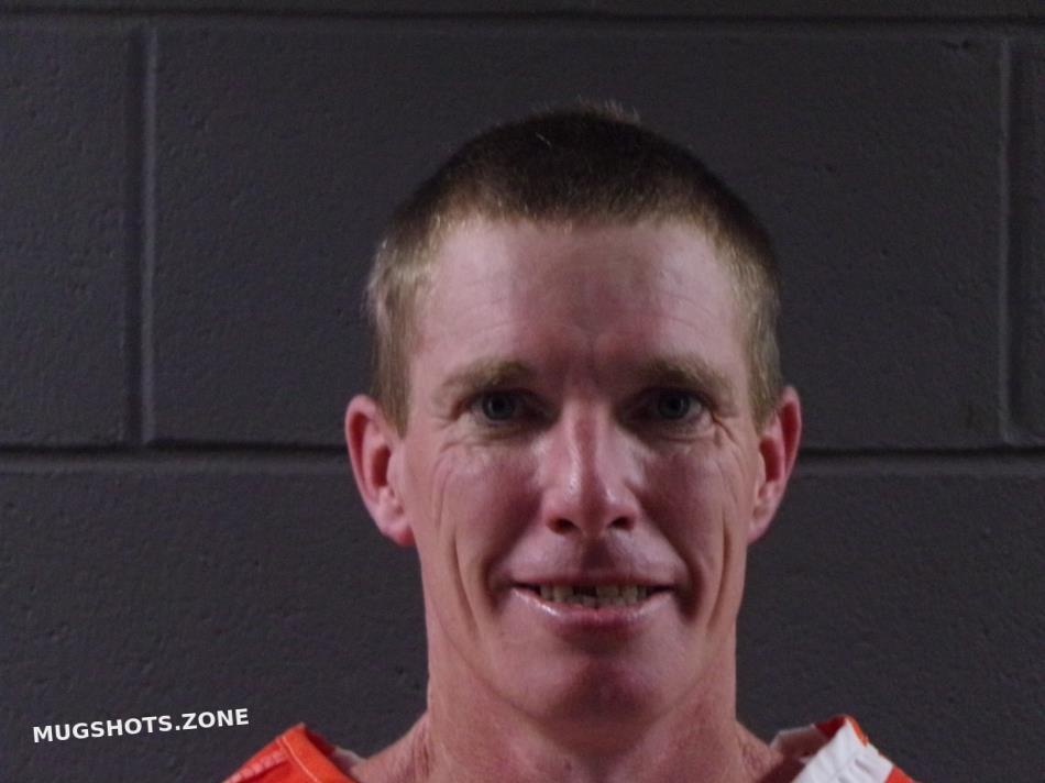 MEREDITH GAVIN LUKE 05/28/2022 - Mcdonald County Mugshots Zone