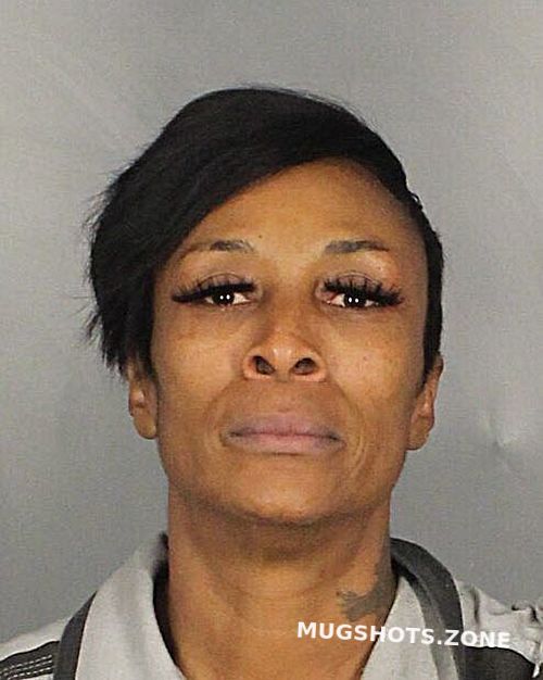 MOORE LATASHA 05/11/2024 - McLennan County Mugshots Zone
