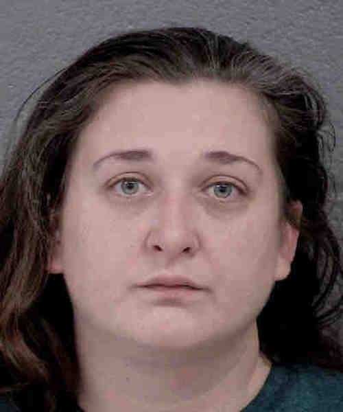 MCMANNEN CASSANDRA MARIE 02/22/2021 - Mecklenburg County Mugshots Zone