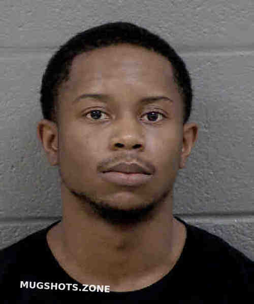 EDWARDS TAQUAN JAIR 05/18/2021 - Mecklenburg County Mugshots Zone