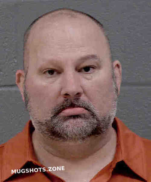 SPENCE JONATHAN PETER 05/21/2021 - Mecklenburg County Mugshots Zone