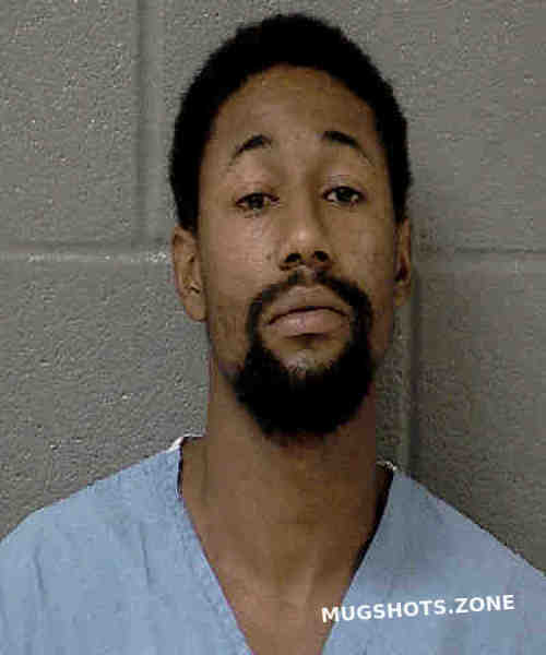 DAVIS TREQUON DEMOND 10/15/2021 - Mecklenburg County Mugshots Zone