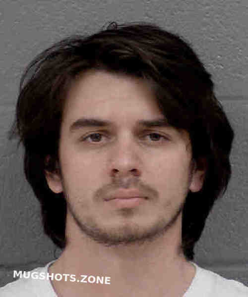 GUINEY GRAYSON RILEY 01/25/2022 - Mecklenburg County Mugshots Zone