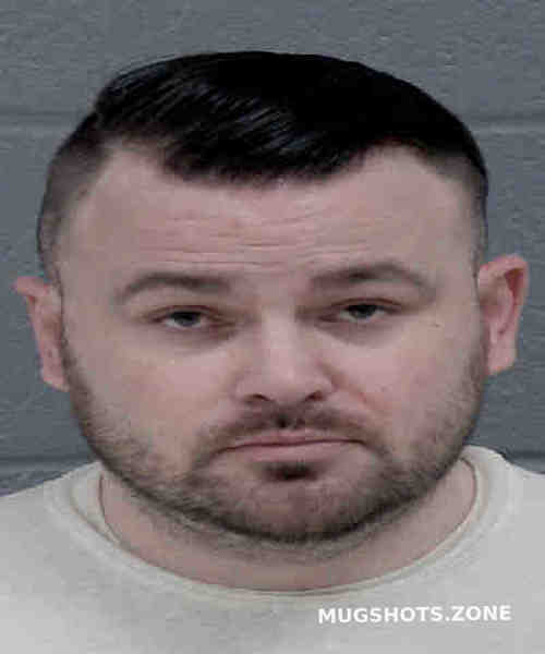 REEVES RYAN ERIC 02/15/2022 - Mecklenburg County Mugshots Zone