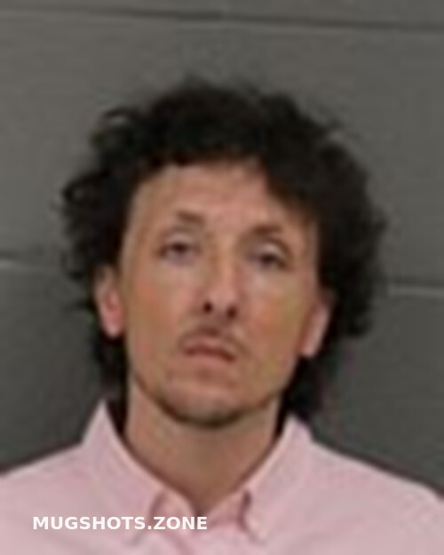 WALLACE TREVOR JORDAN 04/05/2022 - Mecklenburg County Mugshots Zone