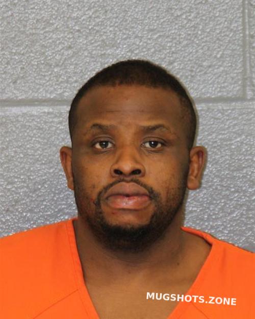 CHISHOLM ANDRE DESMOND 04/30/2022 - Mecklenburg County Mugshots Zone