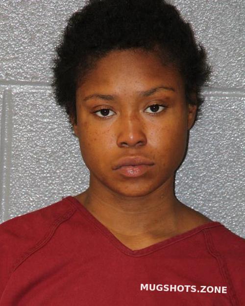 CURRENCE MARIESHA CHERISH 05/02/2022 - Mecklenburg County Mugshots Zone